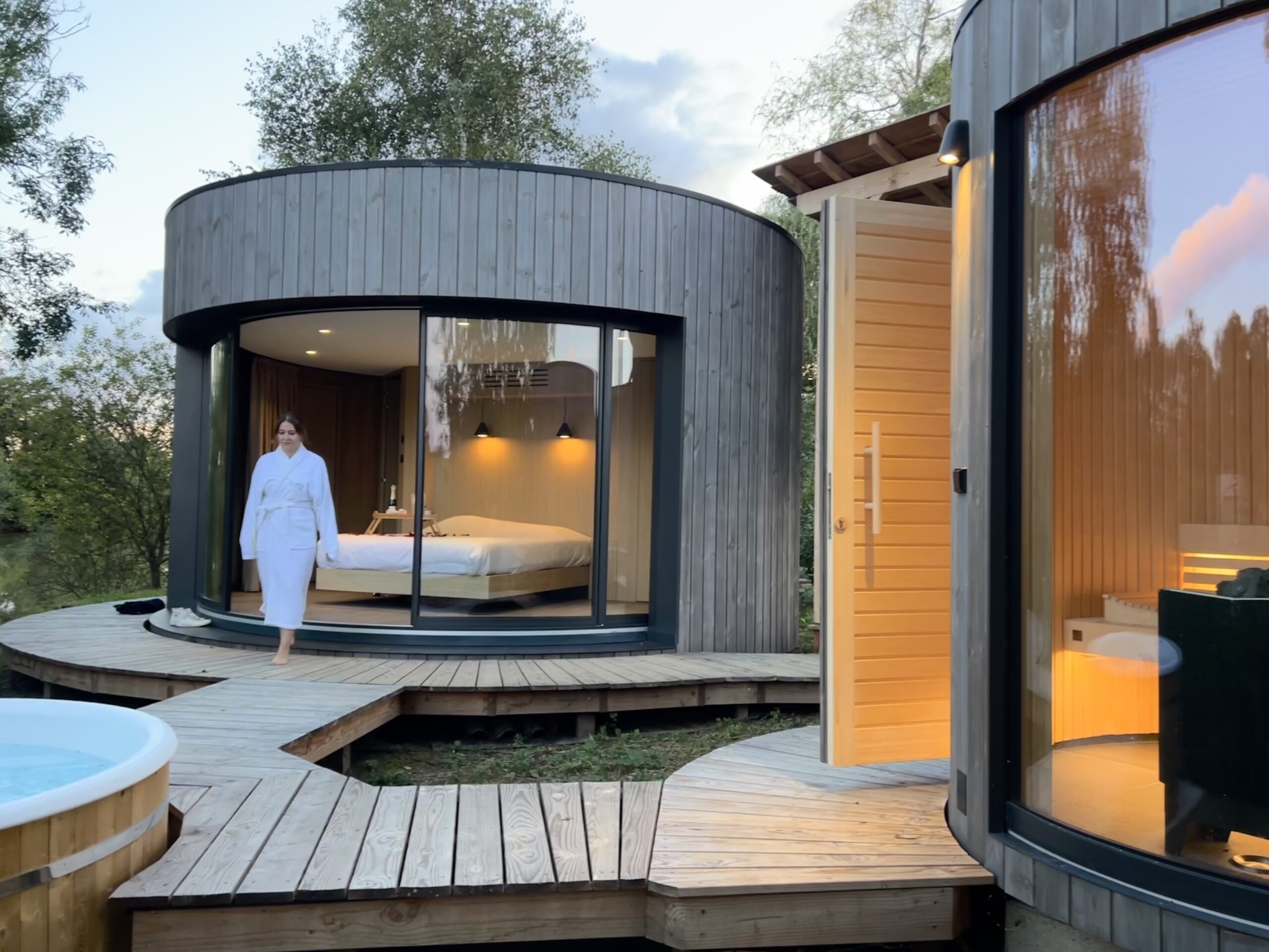 LUMIPOD Spa at Domaine des Feuilles